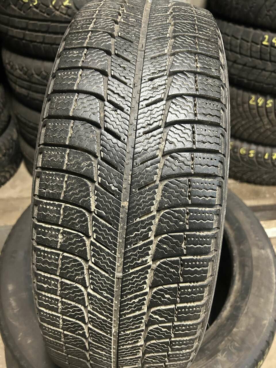 215/60 R17 96T Michelin X-Ice XI3 остаток:6.5 мм год:2016 арт:fedd242d