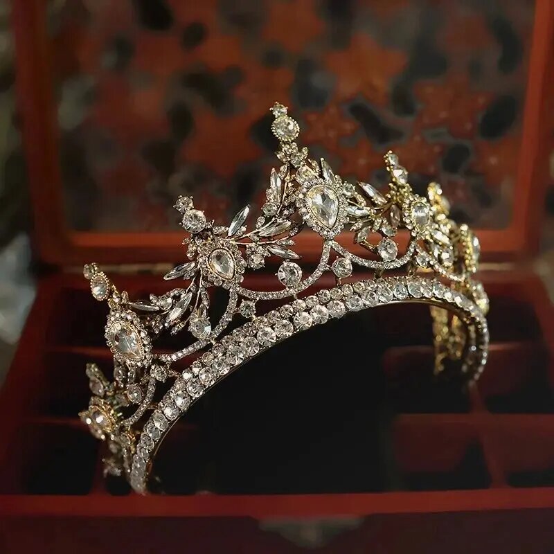 Геордж Блэк Диадема из кристалла