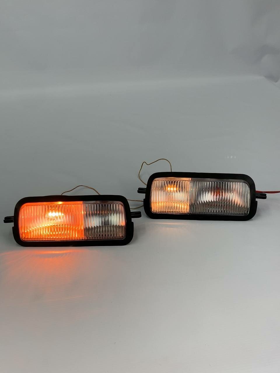 Подфарники(надфарники) светлые, в сборе с лампами