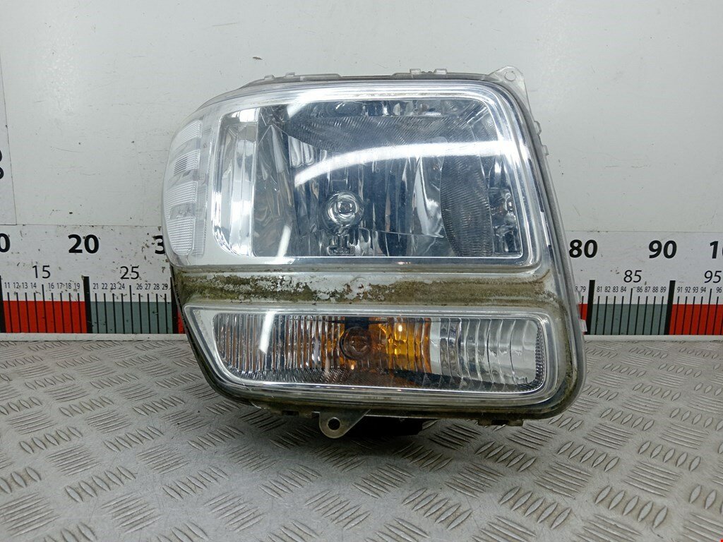 Фара правая Dodge Nitro 55157242AC арт. 2214016