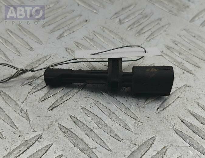 Датчик ABS задний Volkswagen Caddy (2004-2010)