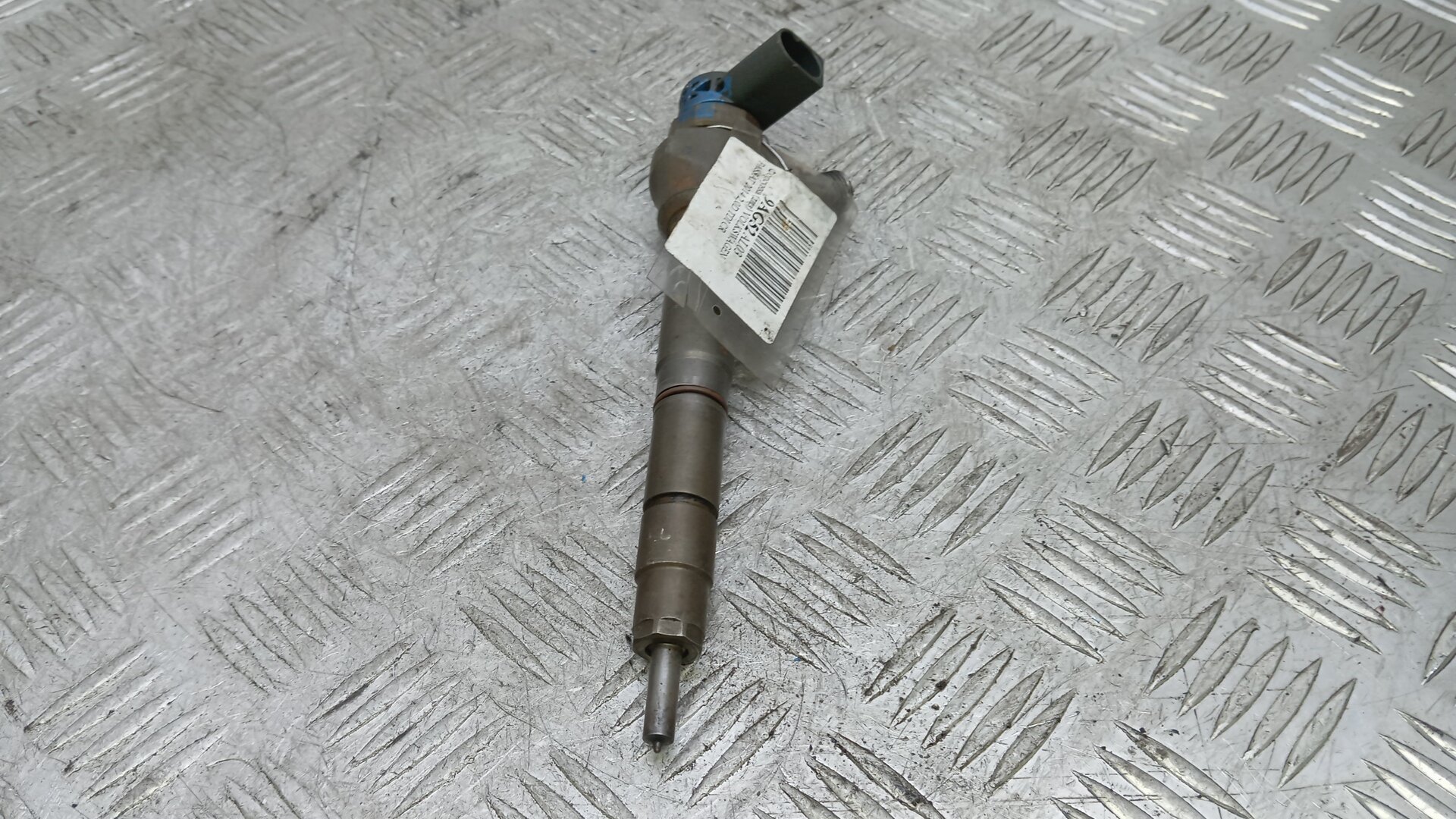 Форсунка дизельная VOLKSWAGEN PASSAT B7, Номер 0445110369, 03L130277J
