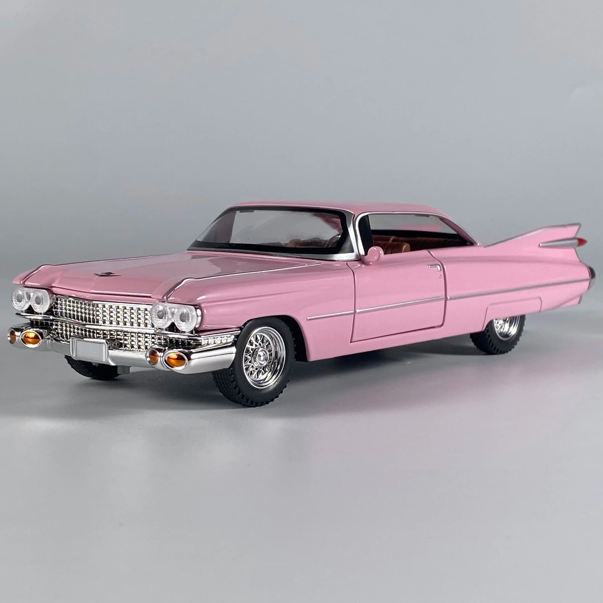 Maisto 1:24 Cadillac Eldorado Biarritz 1959, розовый