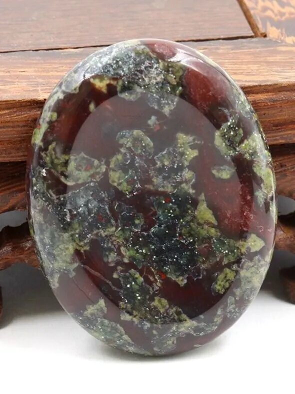 Большой камень