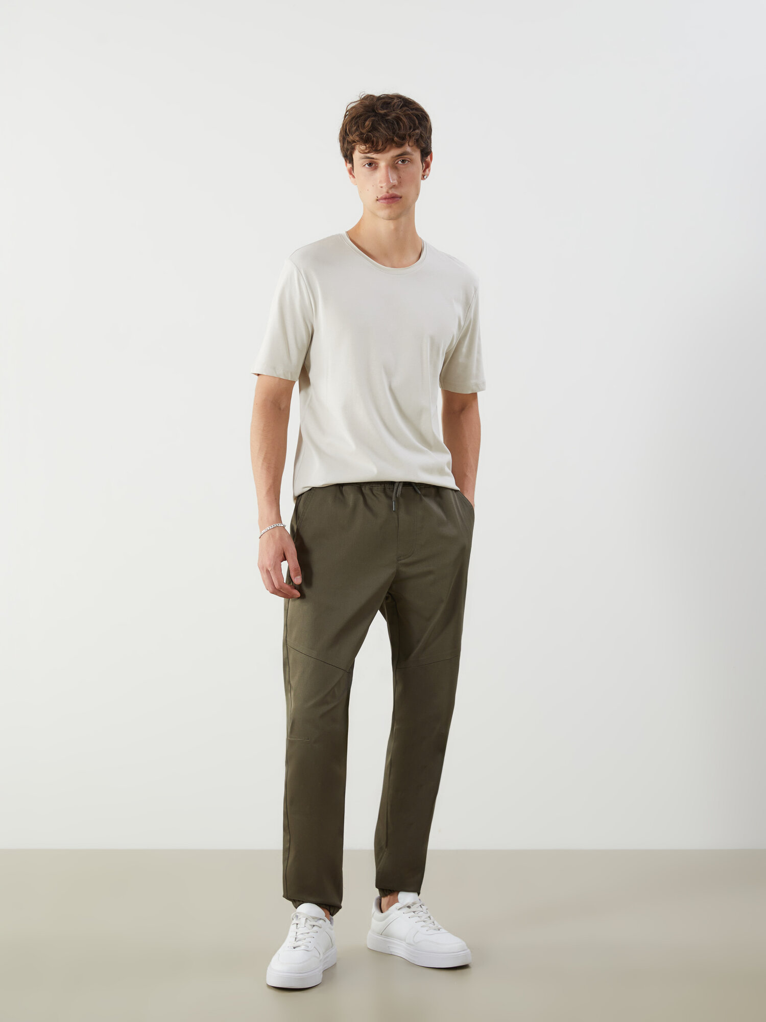 Брюки джоггеры