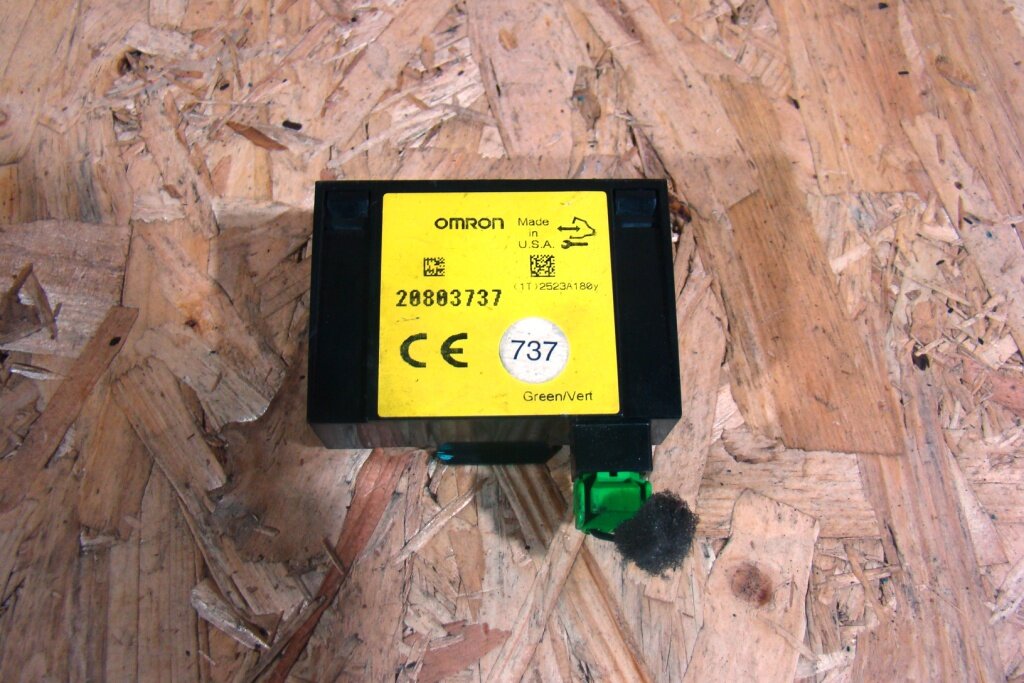 Opel Antara Блок управления центральным замком 20803737