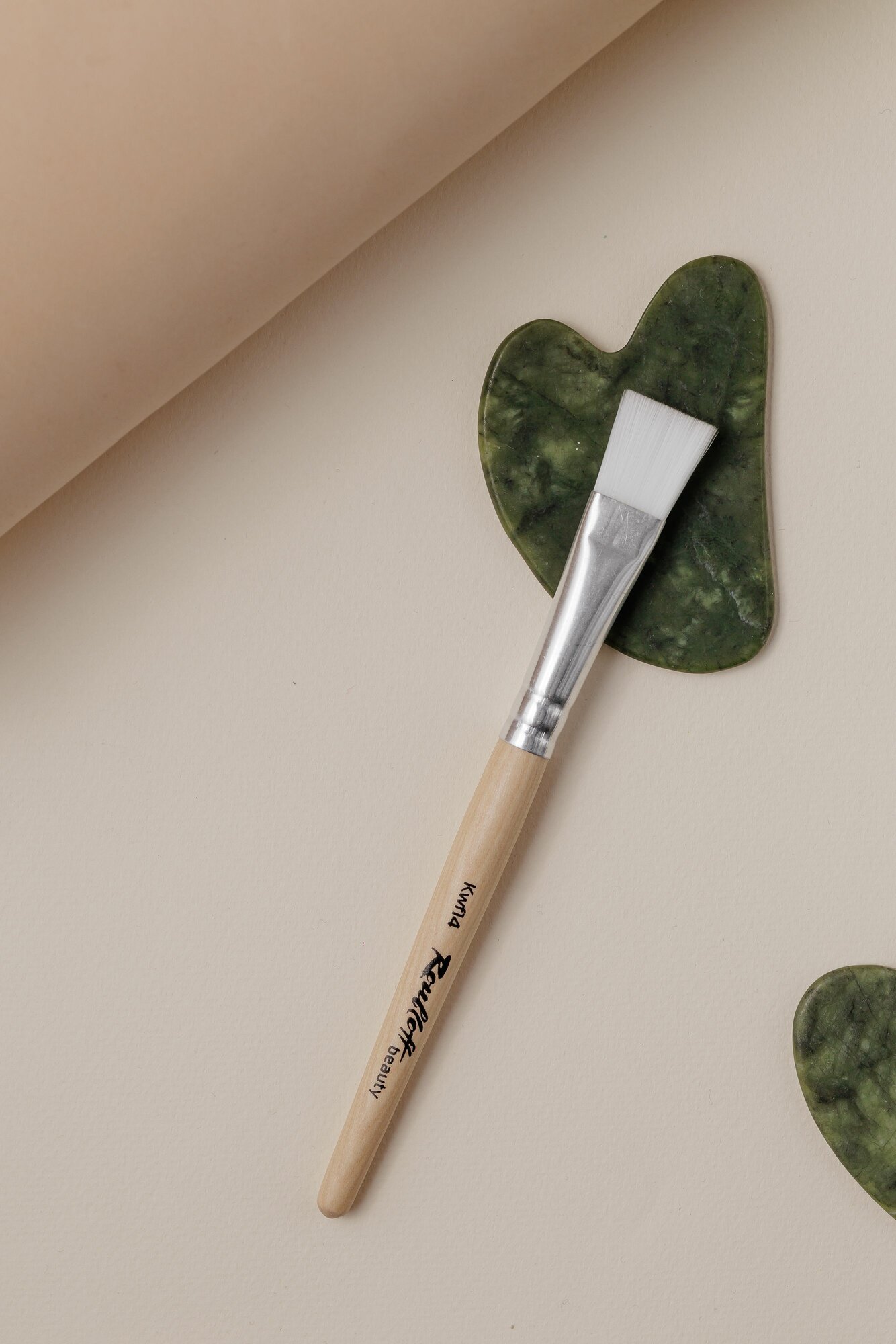 Roubloff кисть плоская из синтетики для парафина, масок и пилинга (Kwf14)