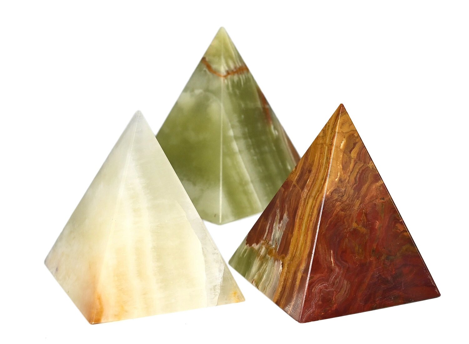 Пирамида из оникса 45*45*55мм .