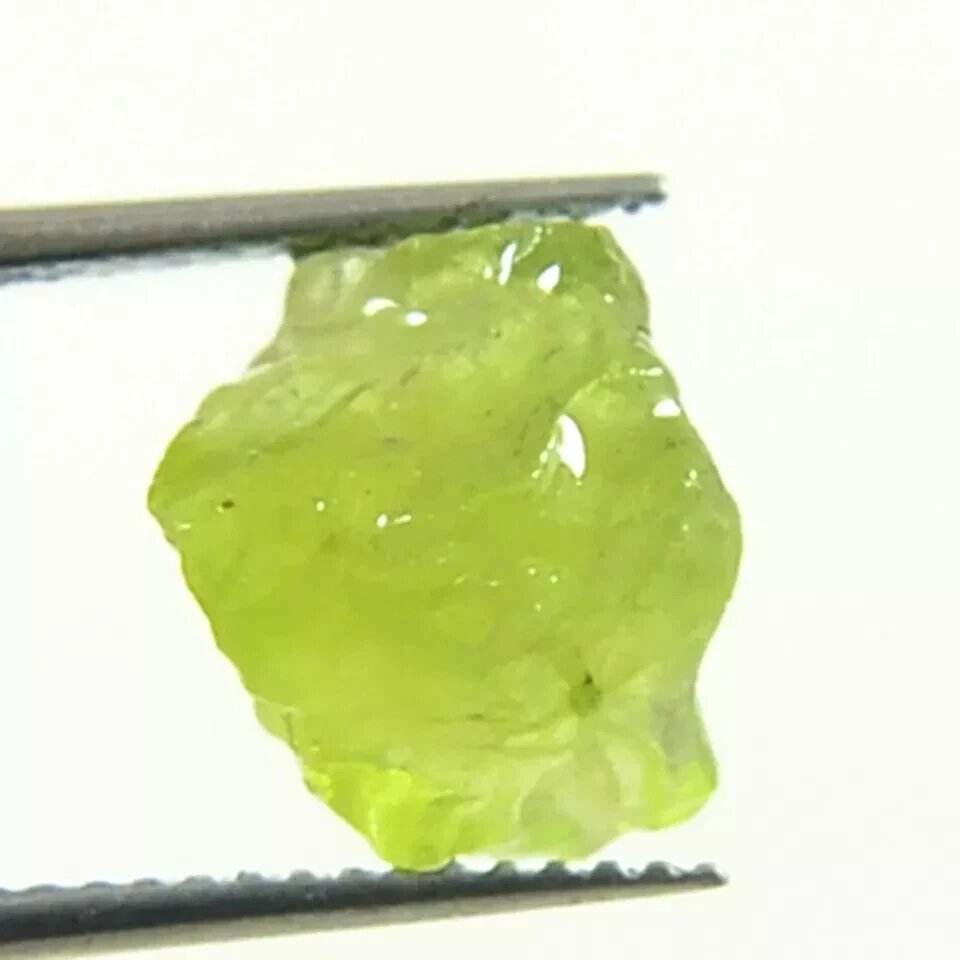 Натуральный перидот кабошон 1 шт. 1PC