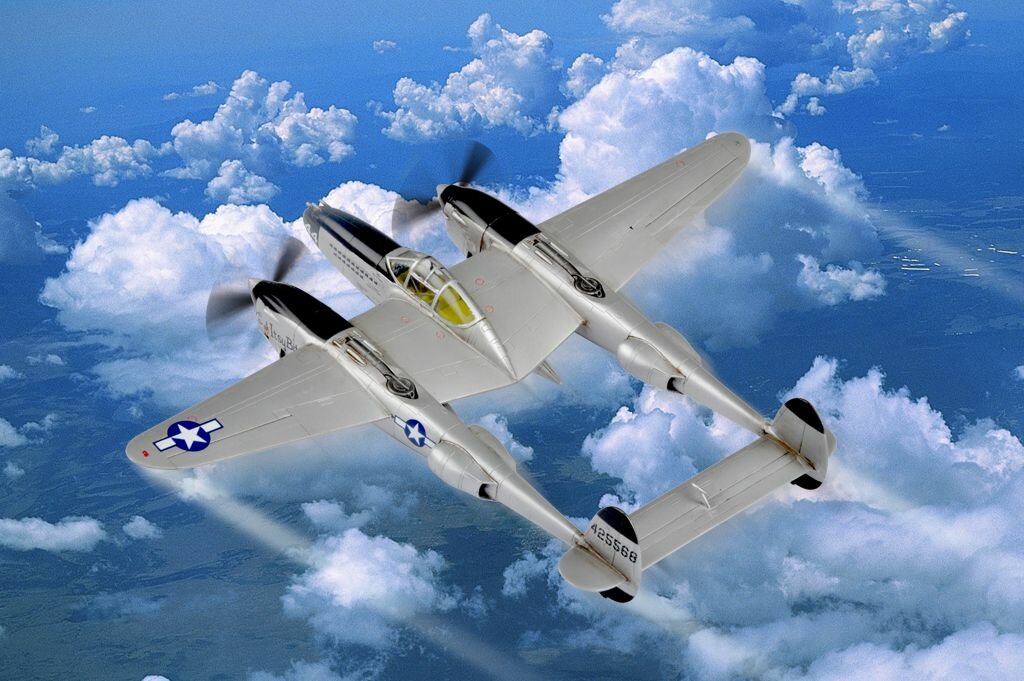 HOBBYBOSS 80284 1:72 Американский истребитель P-38L-5-L0 Лайтнинг, собранная масштабная модель для коллекции и витрины