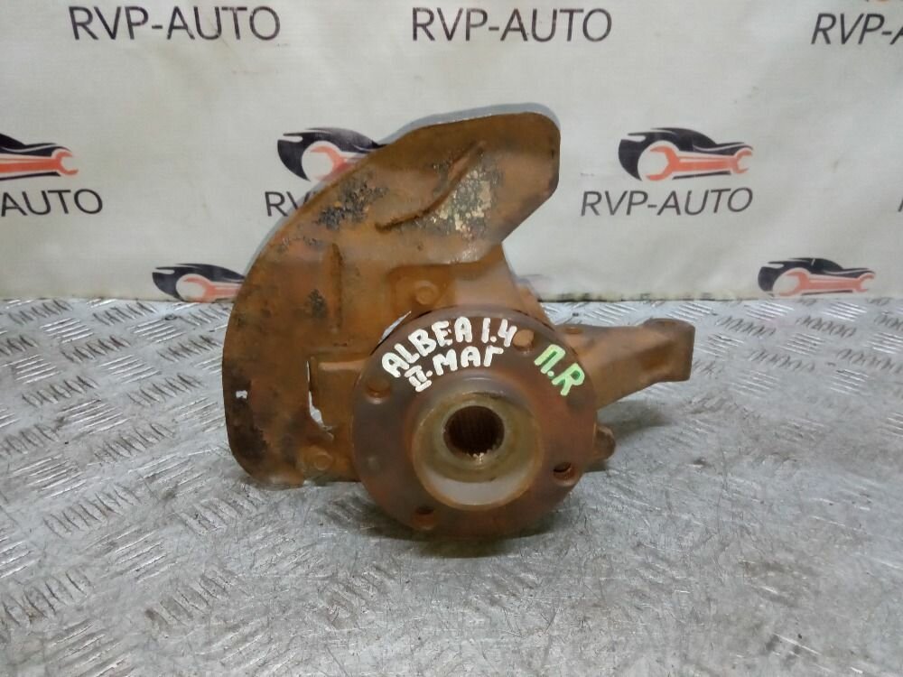 Кулак передний правый Fiat Albea 2005-2012