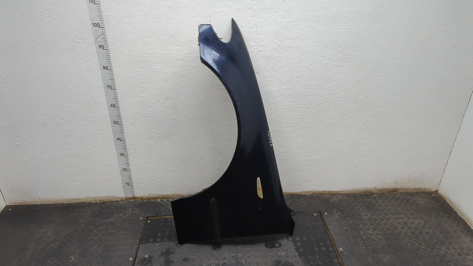 Крыло левое переднее BMW 3 E46 Б/У