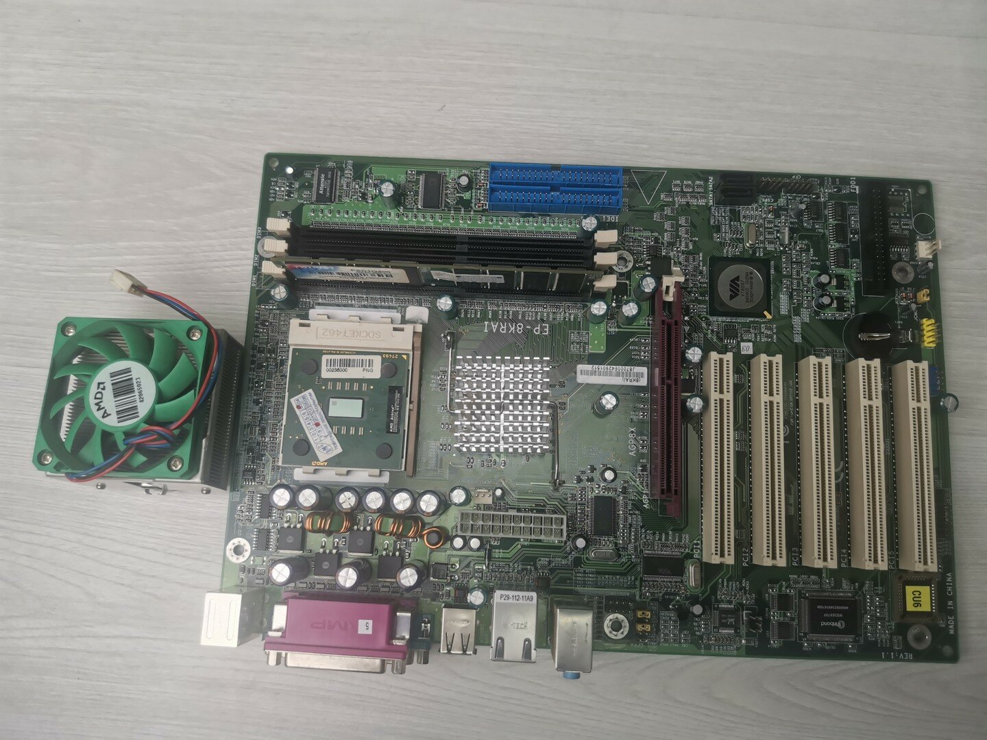Мат. плата Socket-A Epox EP-8KRAI + Процессор AMD Athlon XP2500 +1x1024Mb DDR1+cooler