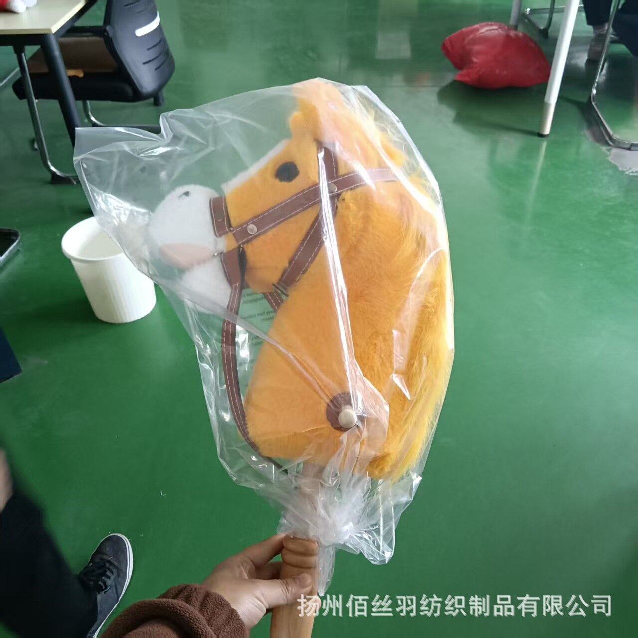 Креативная мультяшная детская палка для катания с лошадиной головой и роликовыми коньками, детский праздничный подарок, плюшевая игрушка, реалистичная, в наличии, маленький пони