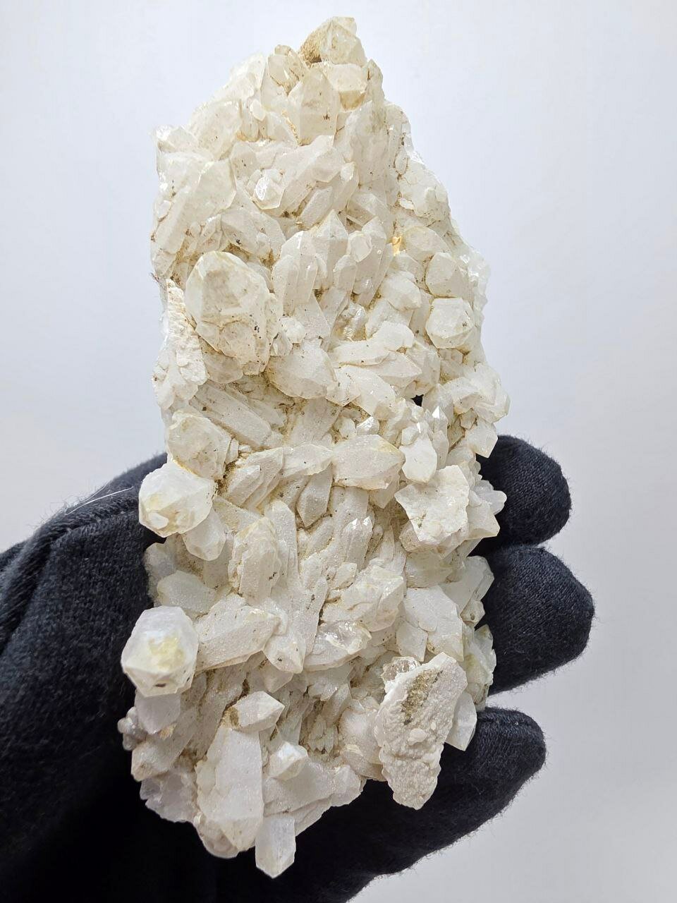 Друза кварца 104 мм, 69 г.