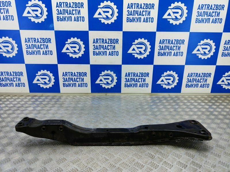 Б/У Балка передняя продольная (лыжа) Nissan Cefiro A33 / Ниссан Cefiro A33 VQ20DE 2000