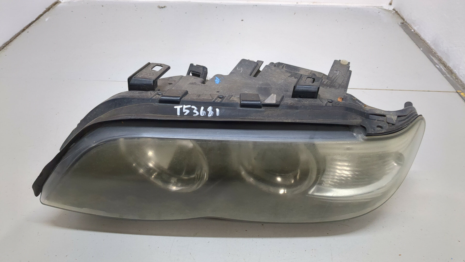 Фара (передняя) левая BMW X5 E53 Б/У