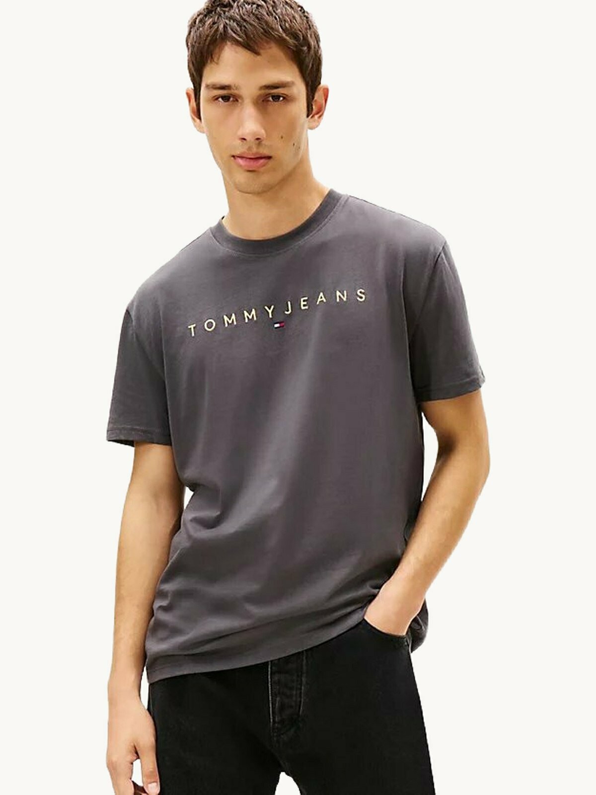 Футболка Linear Logo