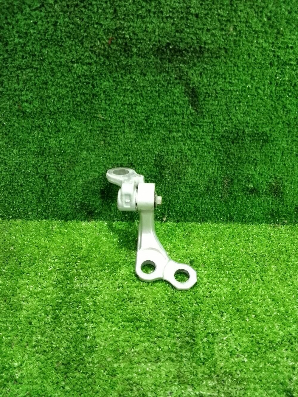 Петля двери задняя левая верхняя Ford Focus 2 Б/У с пробегом