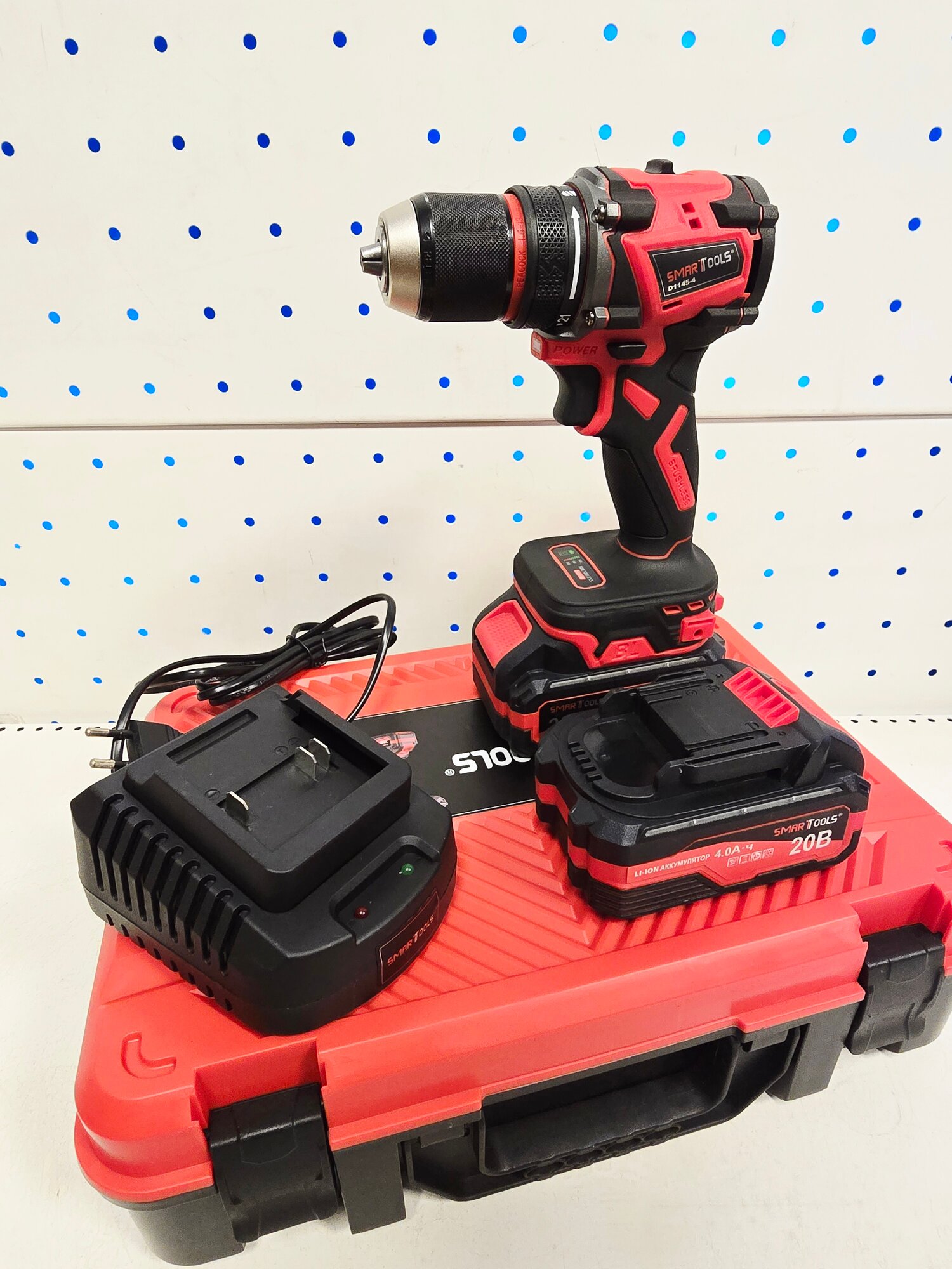 Мощный аккумуляторный бесщеточный шуруповерт-дрель Smart Tools D1145-4, 20В, 2х4Ач, 1900об/мин, 45Нм, кейс, ЗУ