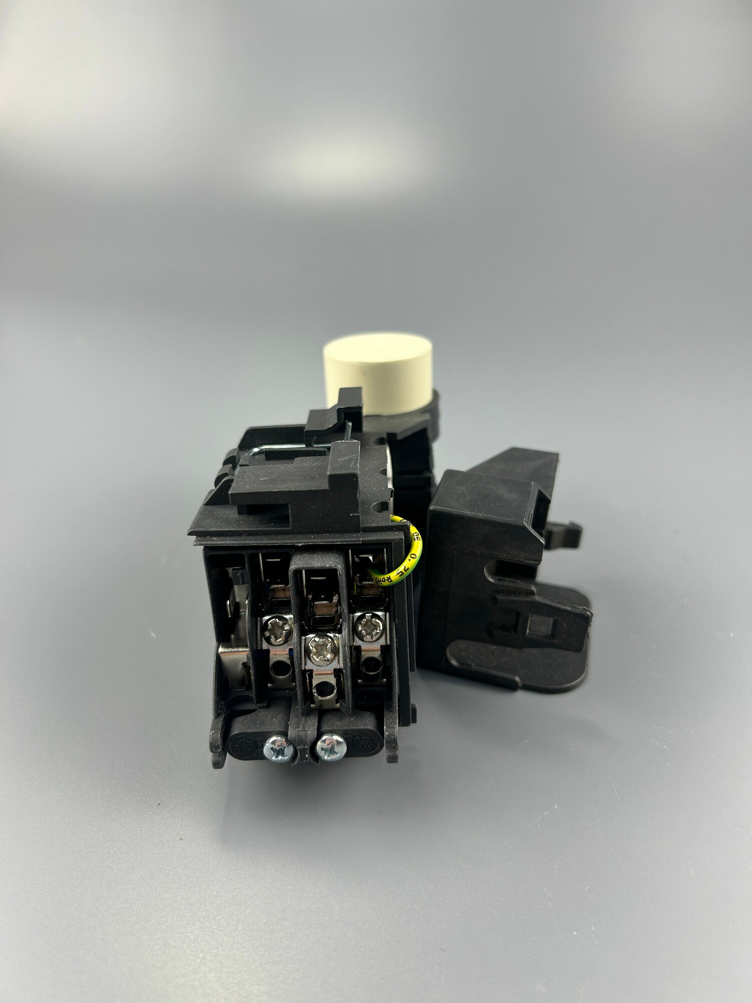 Блок пускозащитный КК14 (РКТ9) для холодильника Атлант 064114901213