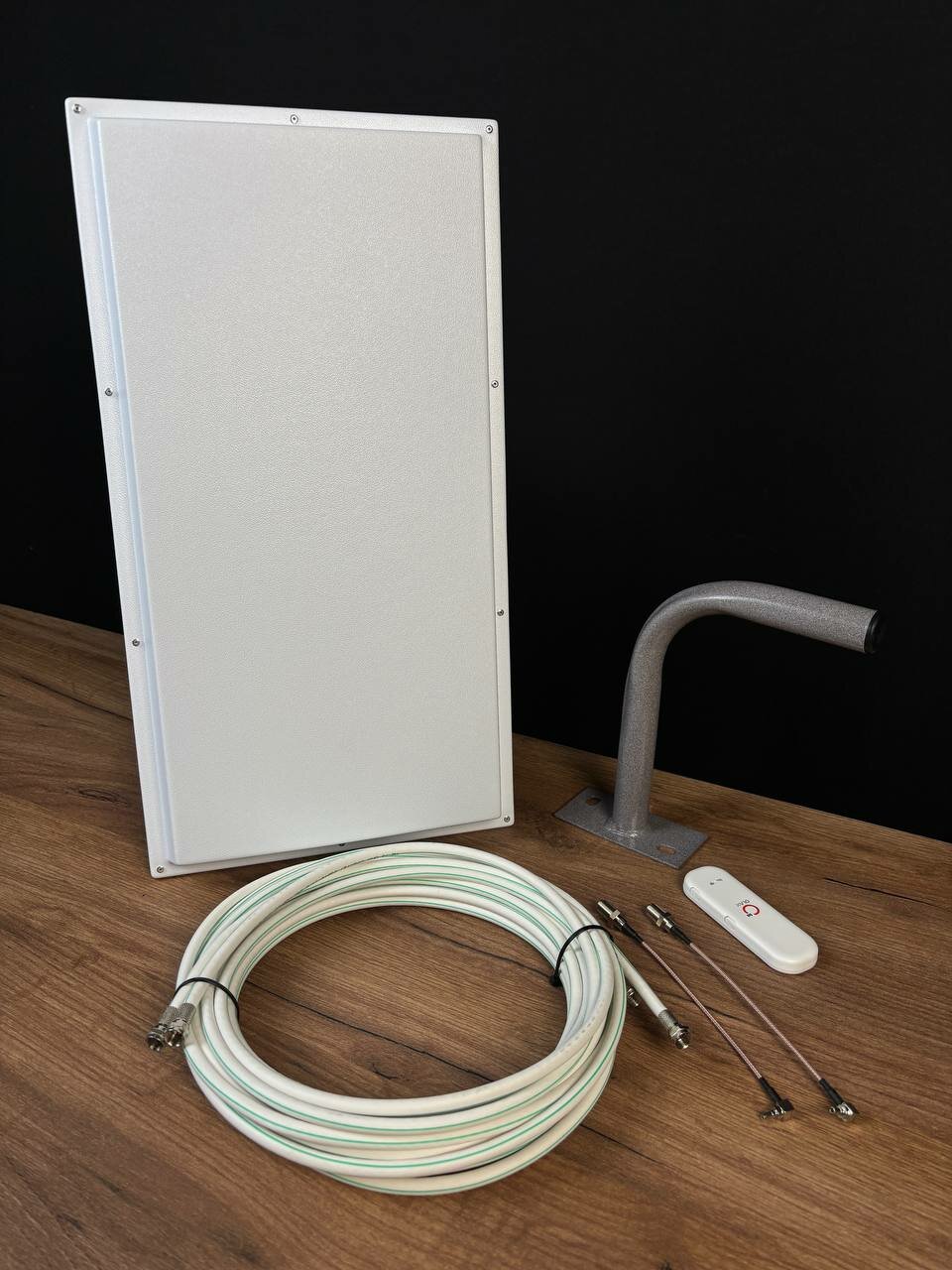 Универсальный Комплект Интернета 4G Модем - Wifi роутер F90 + Антенна MiMO 18 Дб под Безлимитный Интернет