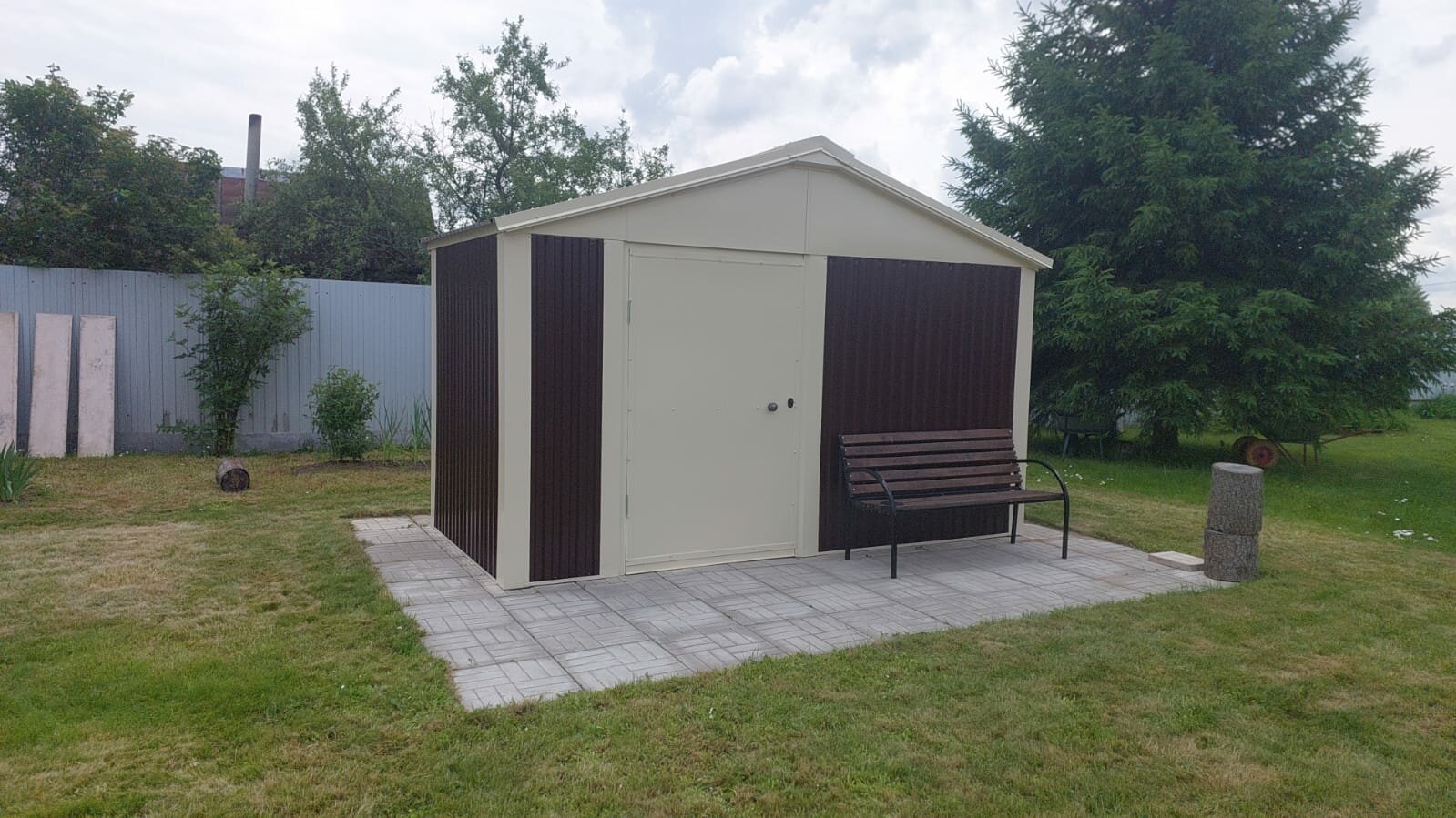 Хозблок без сборки, ширина 3,84м глубина 1,85м, дверь 120см, без пола.