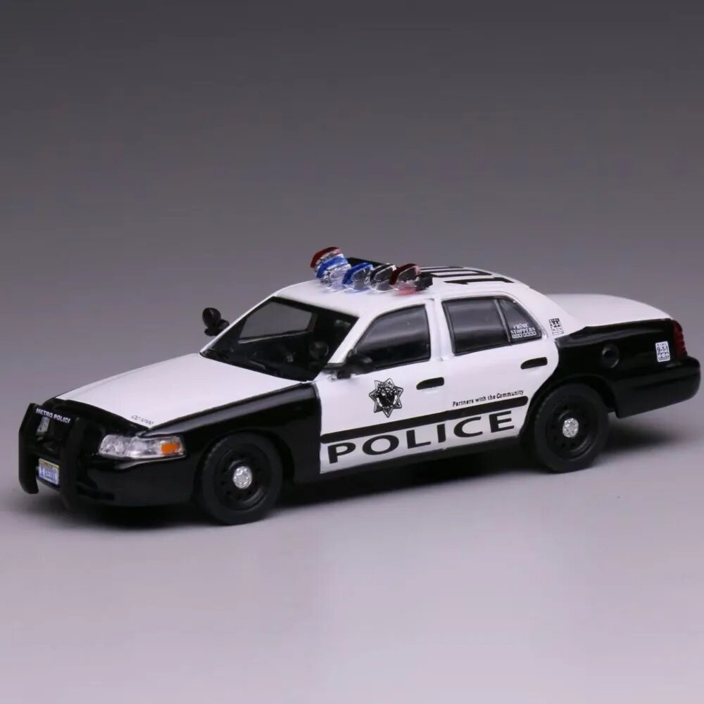 596 Модель легкосплавного автомобиля Ford CV Casino Las Vegas Police/State Police в масштабе 1:64