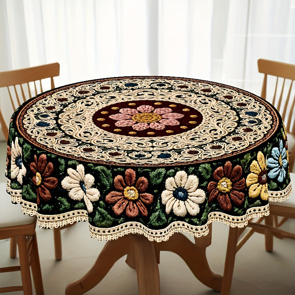 Клеенка‑скатерть на стол из полиэстера FR 150×150 см, круглая модель с цветочным принтом и кружевной отделкой