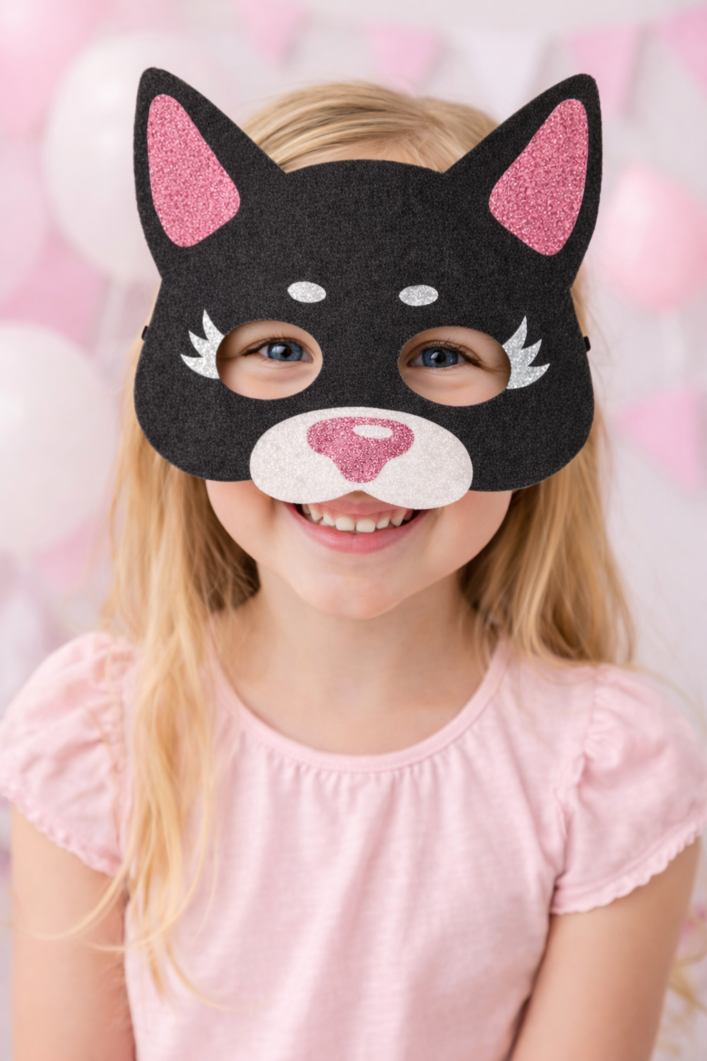 Фетровая маска "Кошечка черная", с аппликацией, для Нового года, фетр