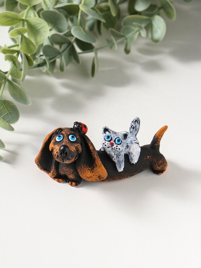 Фигурка «Такса с друзьями», 4.9×4.5×8.9 см