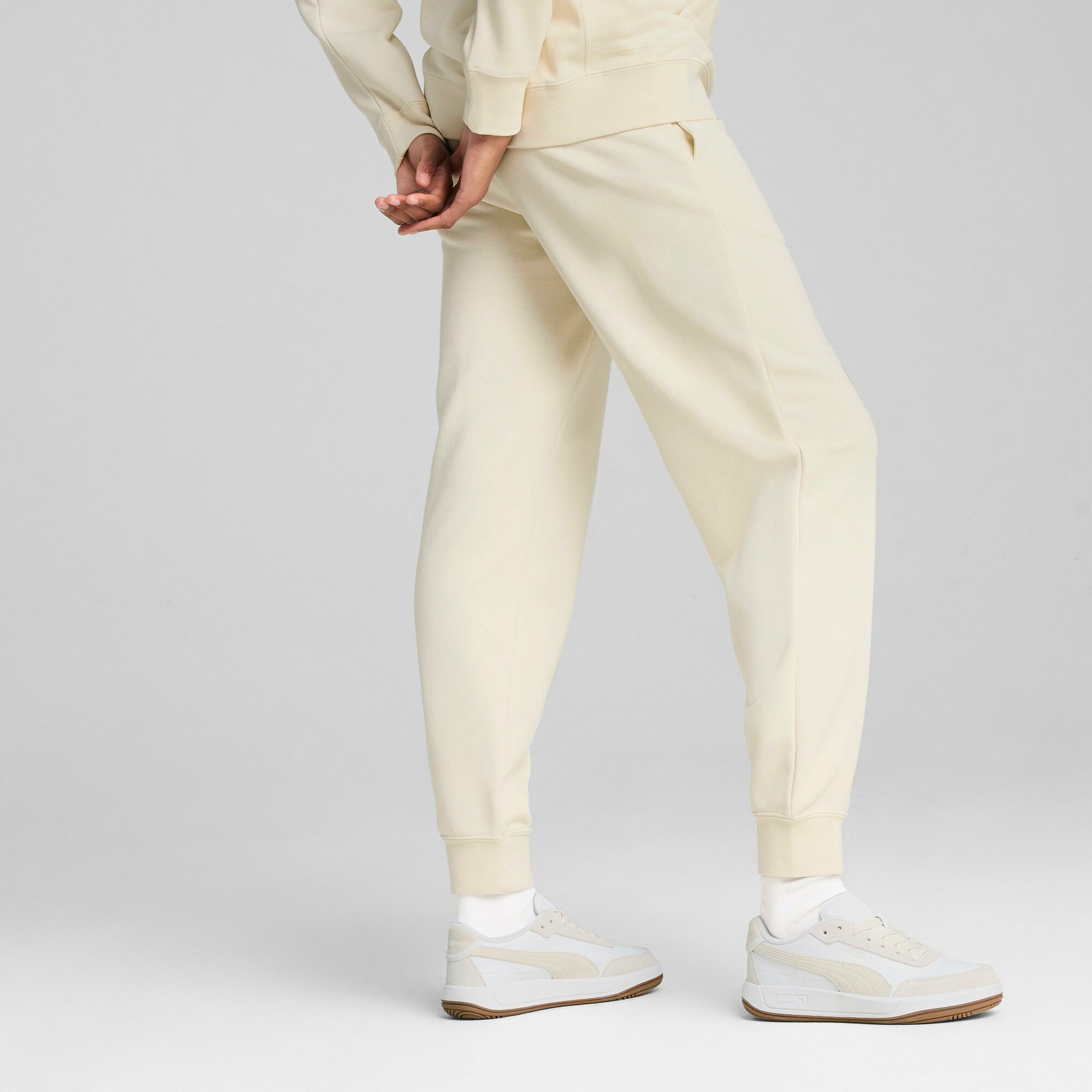 Брюки PUMA CLASS Sweatpants, размер M, бежевый — фото 1