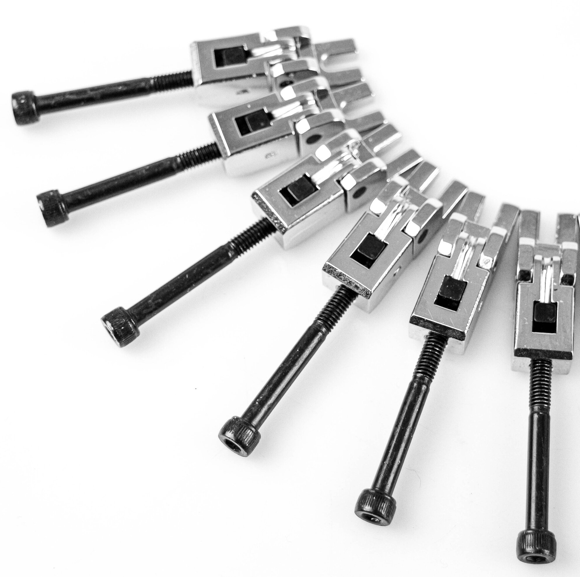 PARTS набор из 7 седел семиструнной гитары с для Floyd Rose, все струны, хром