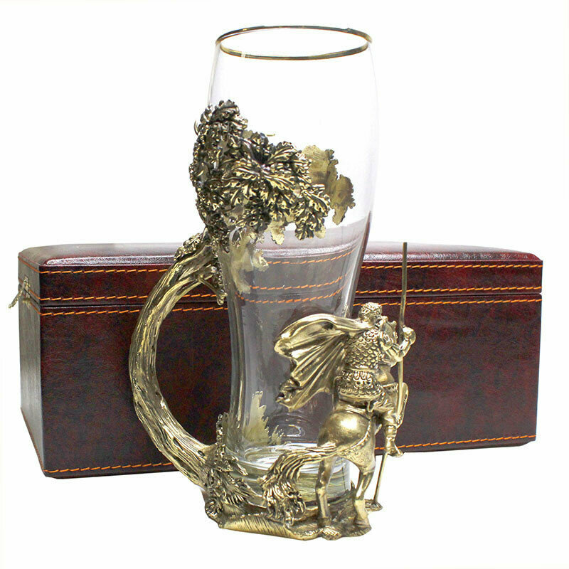 Пивной бокал "Георгий Победоносец" из стекла и латуни (500 мл)