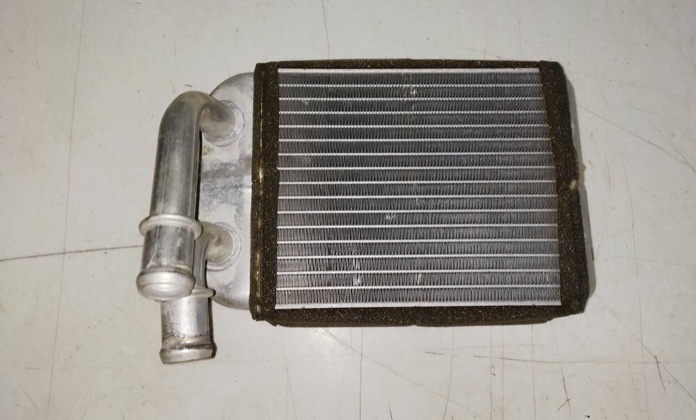 Радиатор печки Volkswagen Touareg 7L Audi Q7 7L0819032A