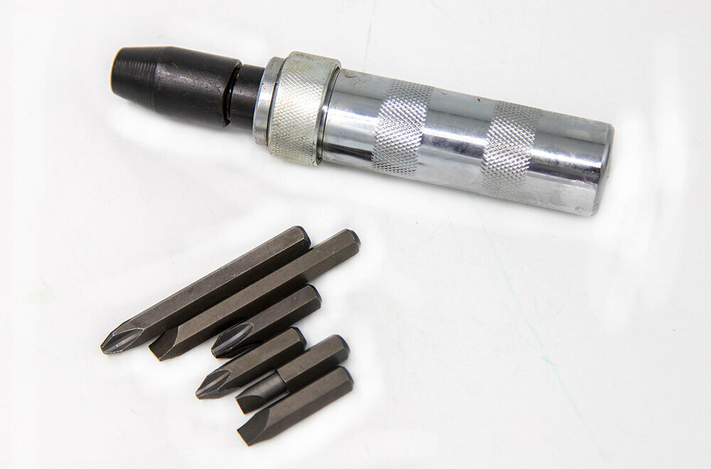 Отвертка ударная АвтоDело хром 6 насадок футляр