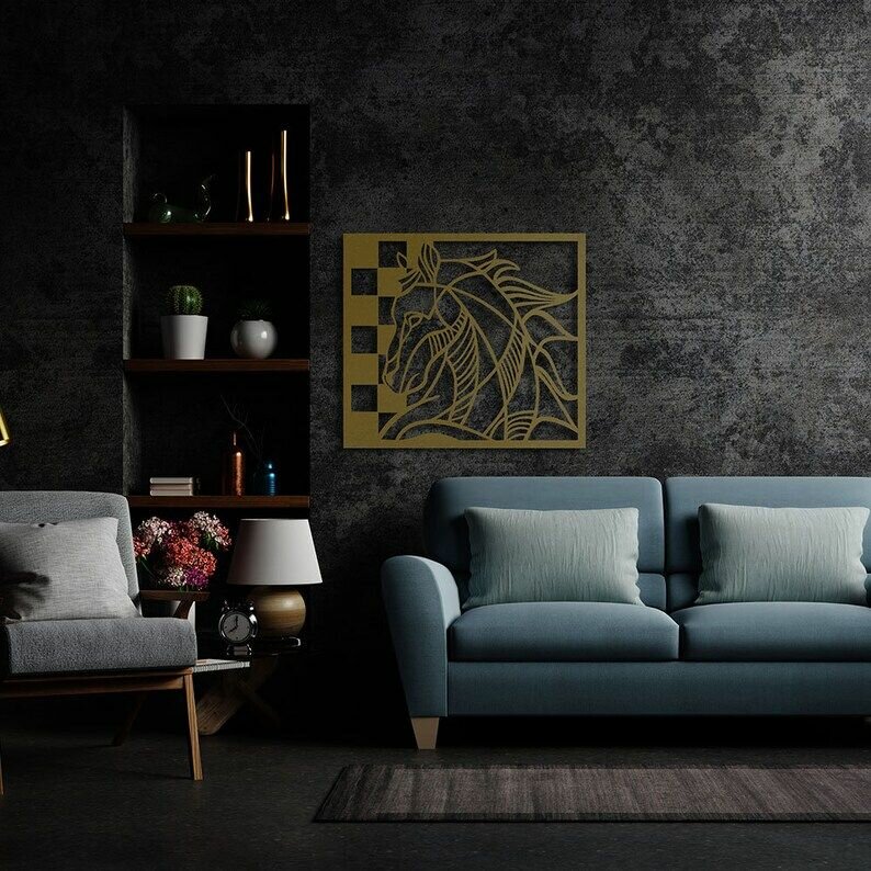 Декоративное панно деревянное, Шахматный конь (матовое золото)