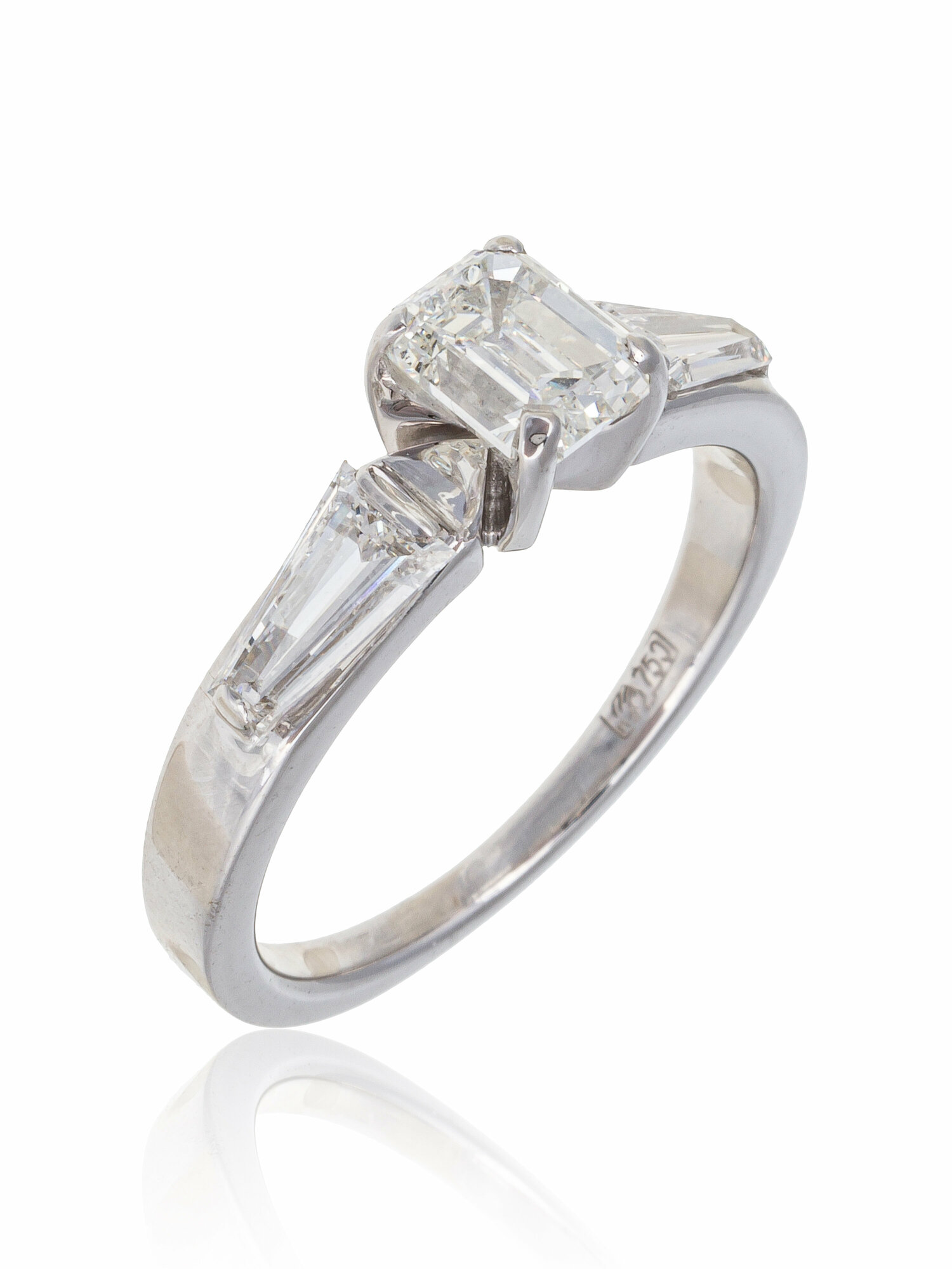 Кольцо помолвочное, белое золото, 750 проба, родирование, бриллиант