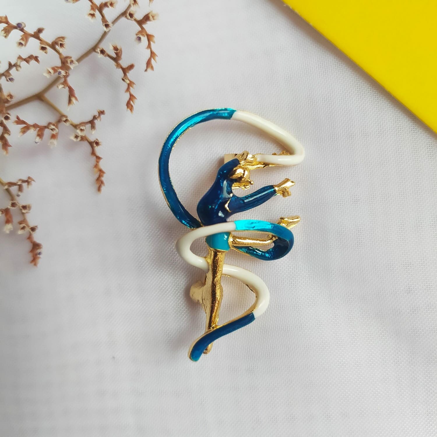 Брошь, эмаль