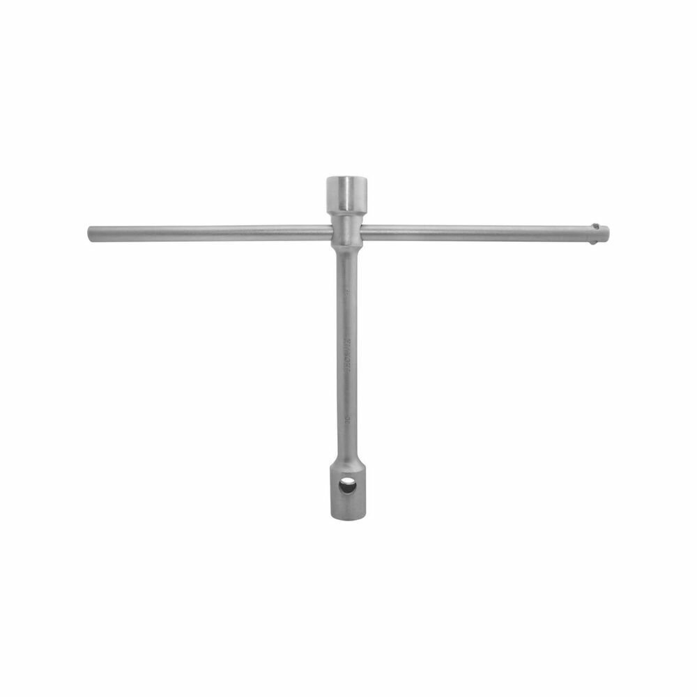 Ключ двусторонний баллонный для грузовых а/м 30x32мм, 400 мм с воротком 600 мм Thorvik WNW303240TB