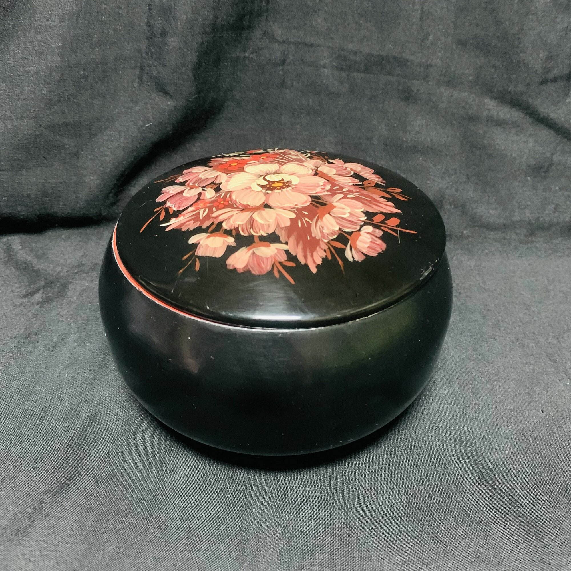 Шкатулка с крышкой (металл, роспись)