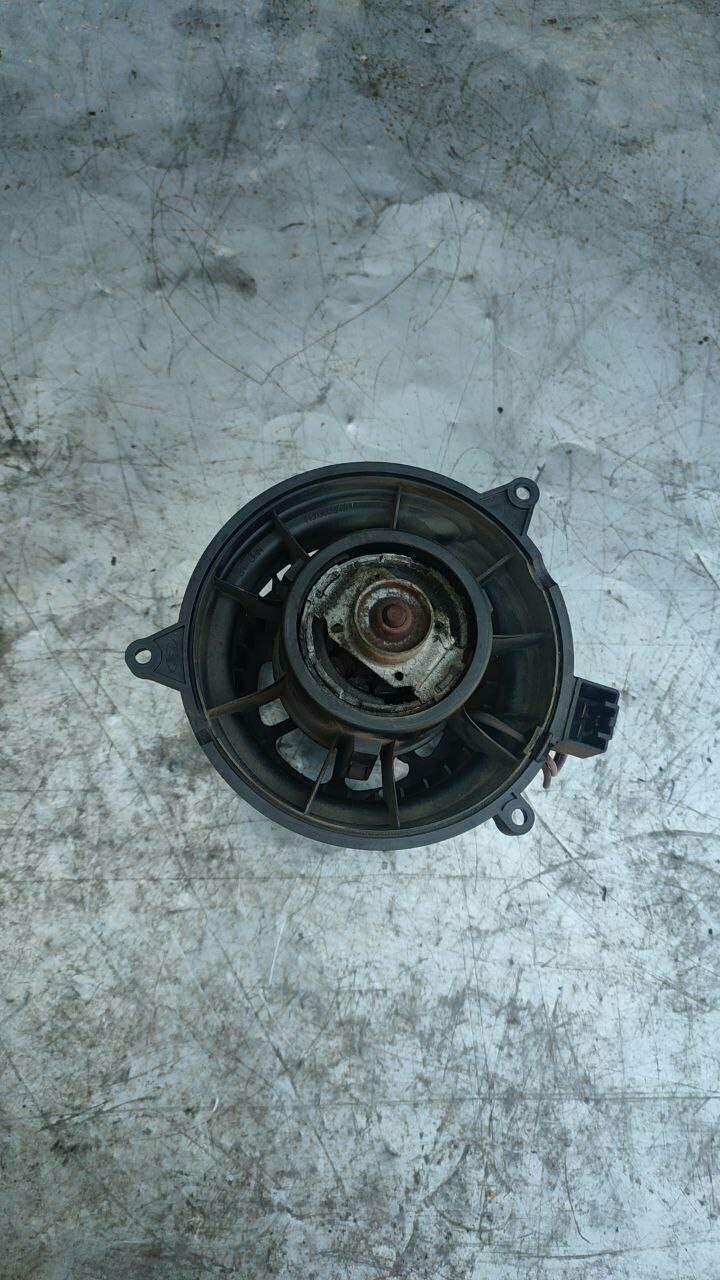 Моторчик печки Ford Fiesta 5 (2001 - 2005)