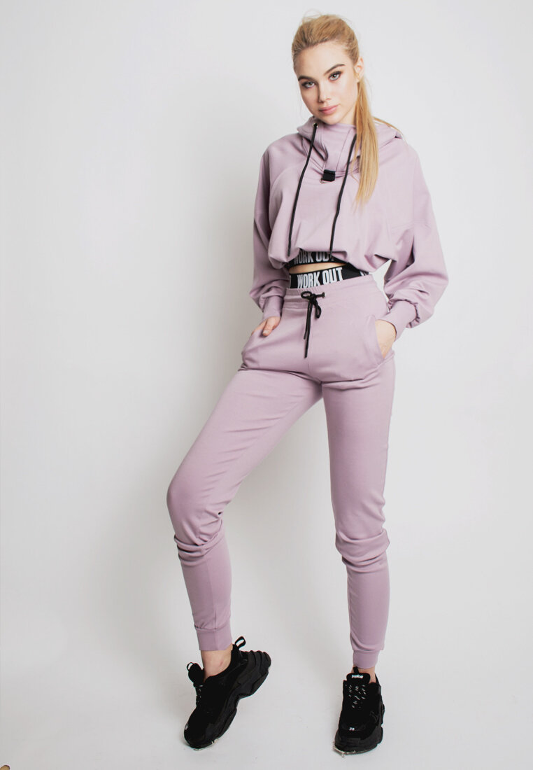 Костюм спортивный