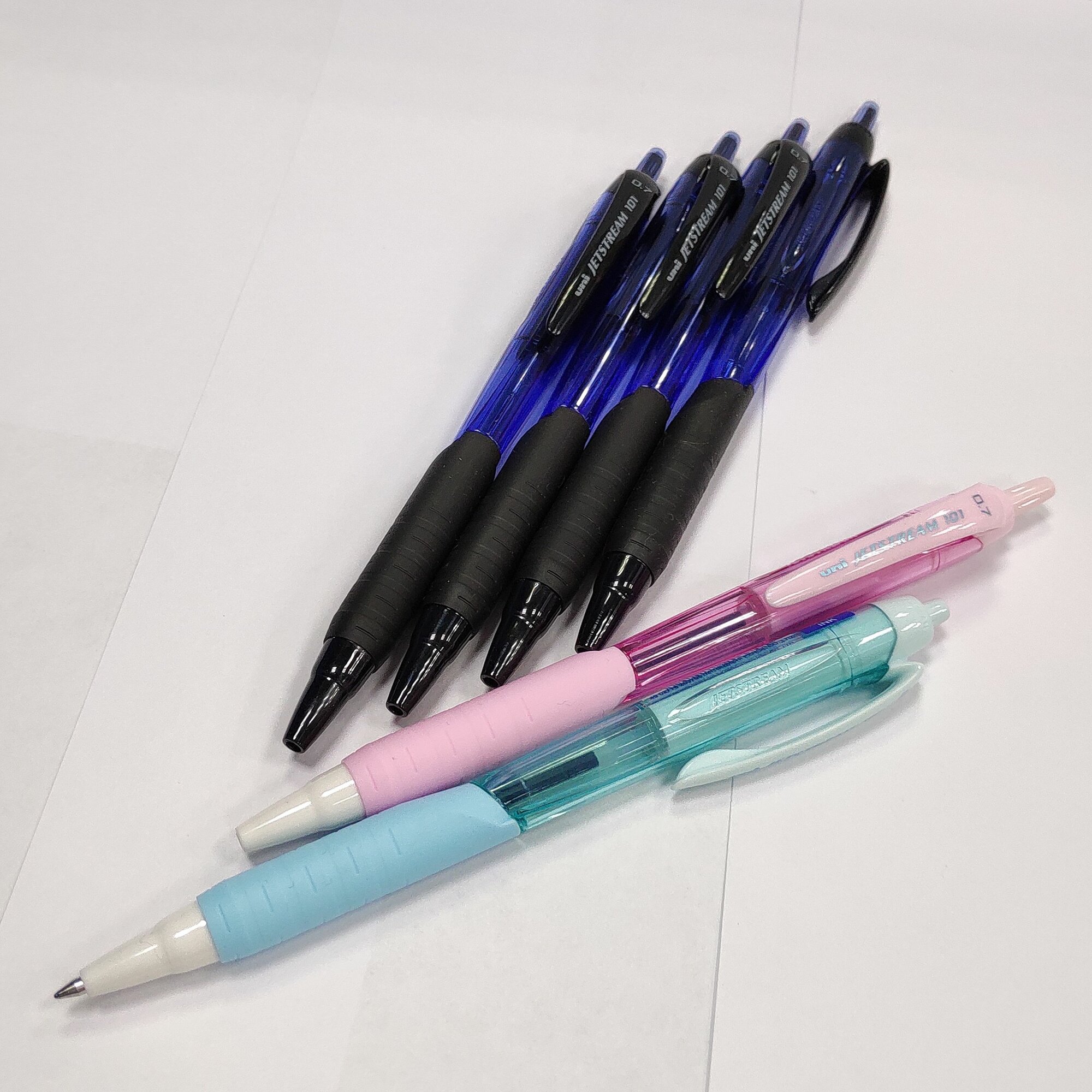 Набор 6 автоматических ручек синих 0.7 мм UNI "Jetstream 101" корпус ассорти.