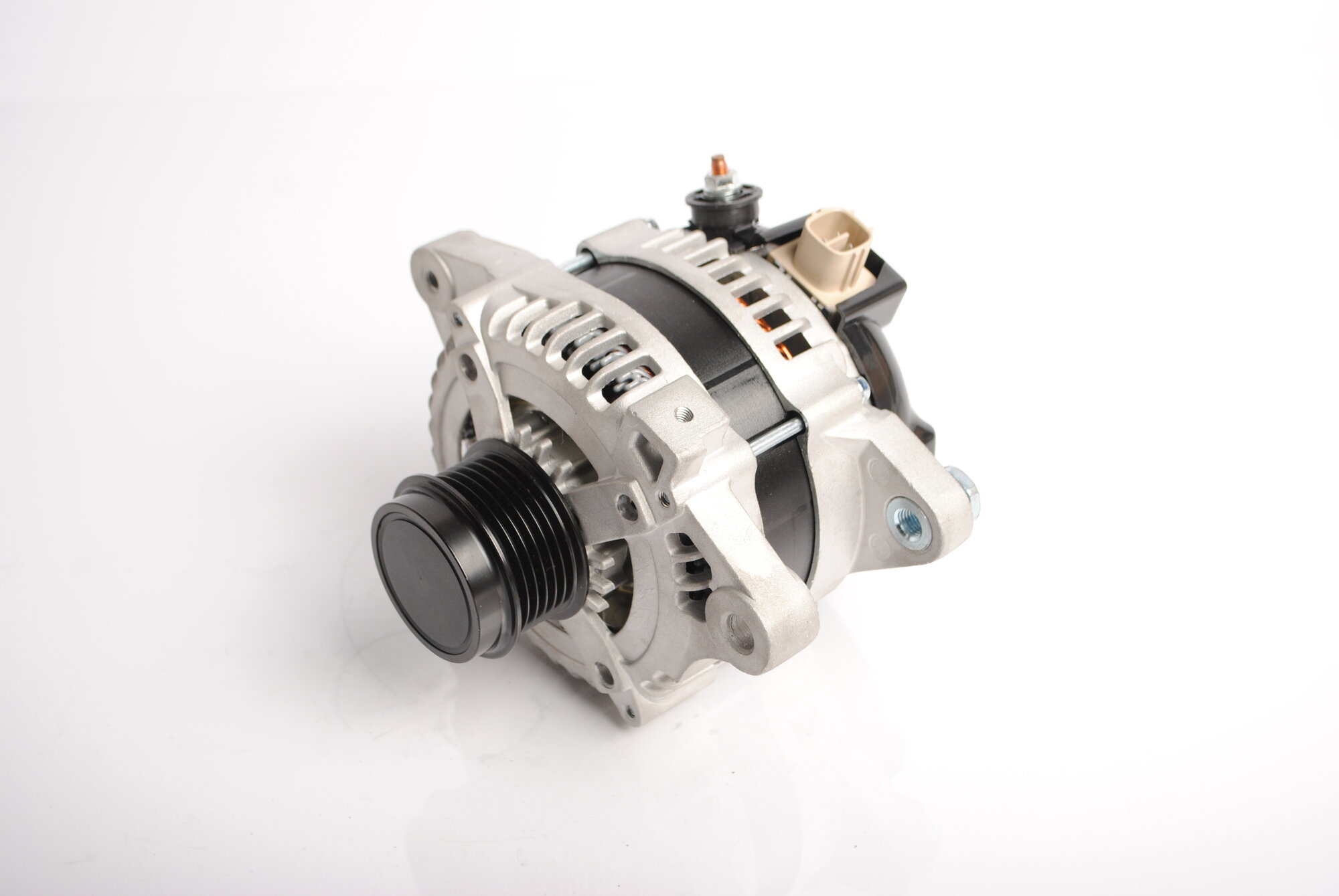 Генератор 27060-37020 Powertec TOYOTA