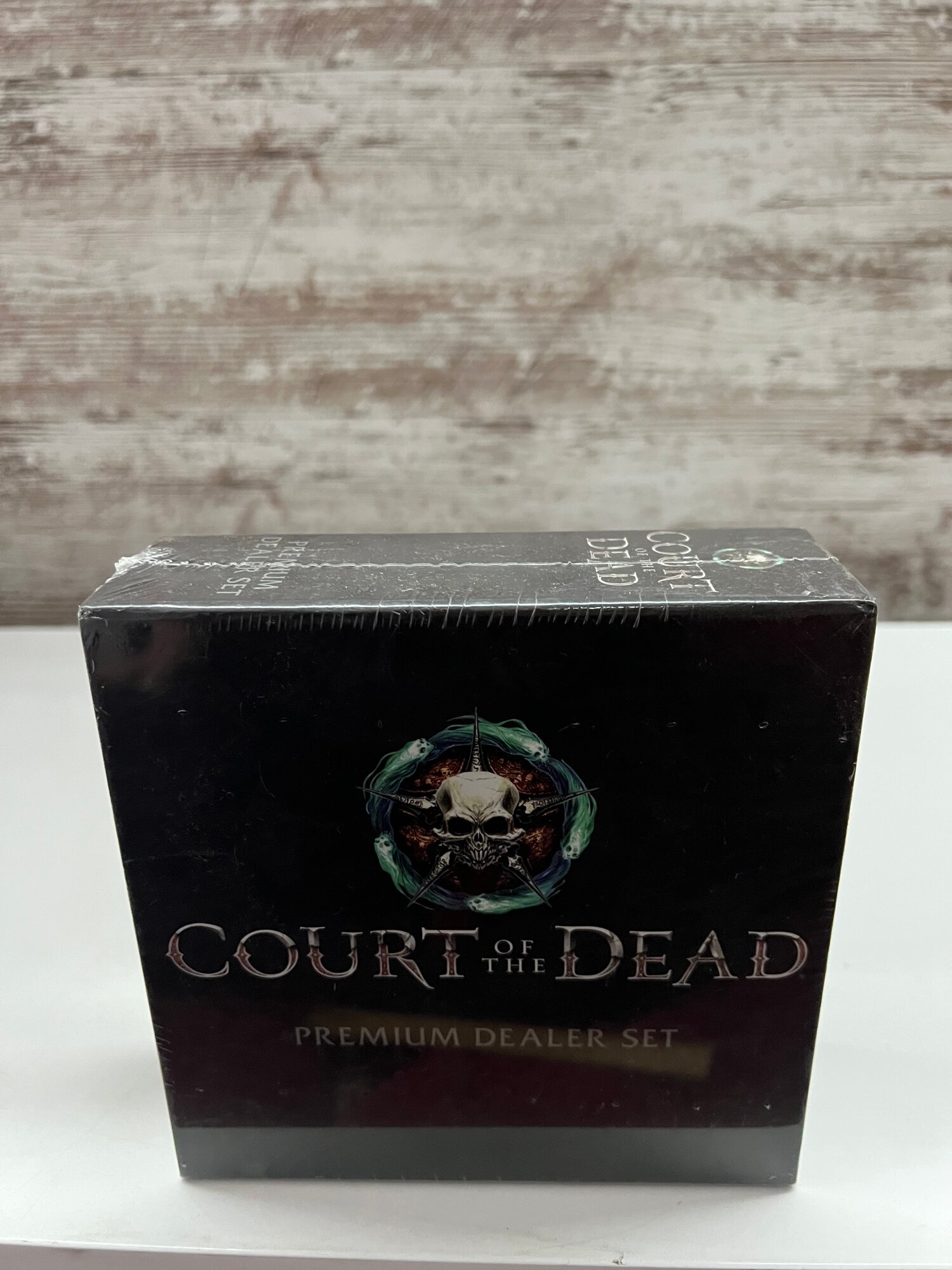 Набор карт подарочный Court of the Dead Premium Dealer Set Sideshow