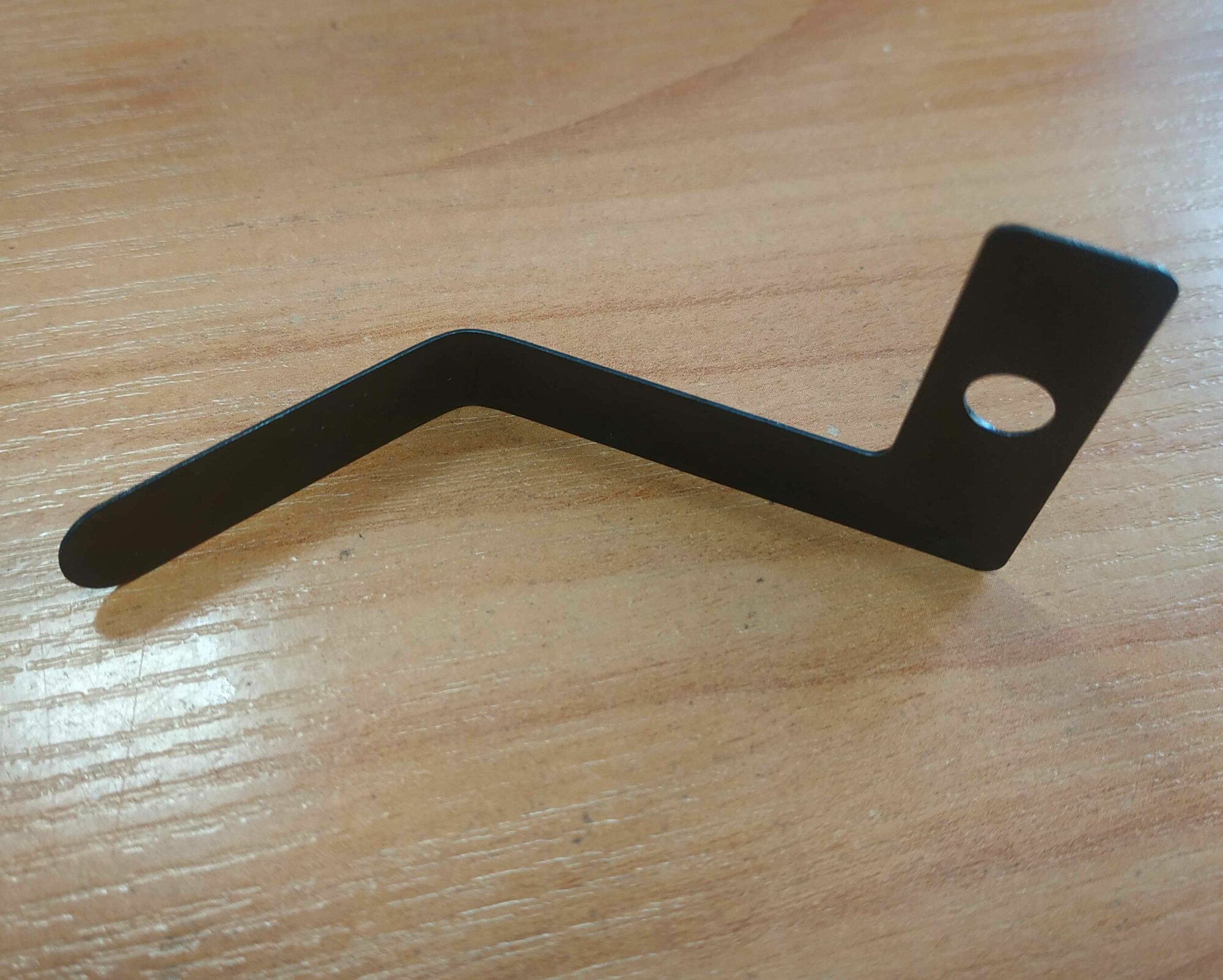 Пружина педали зажимных кулачков шиномонтажного станка