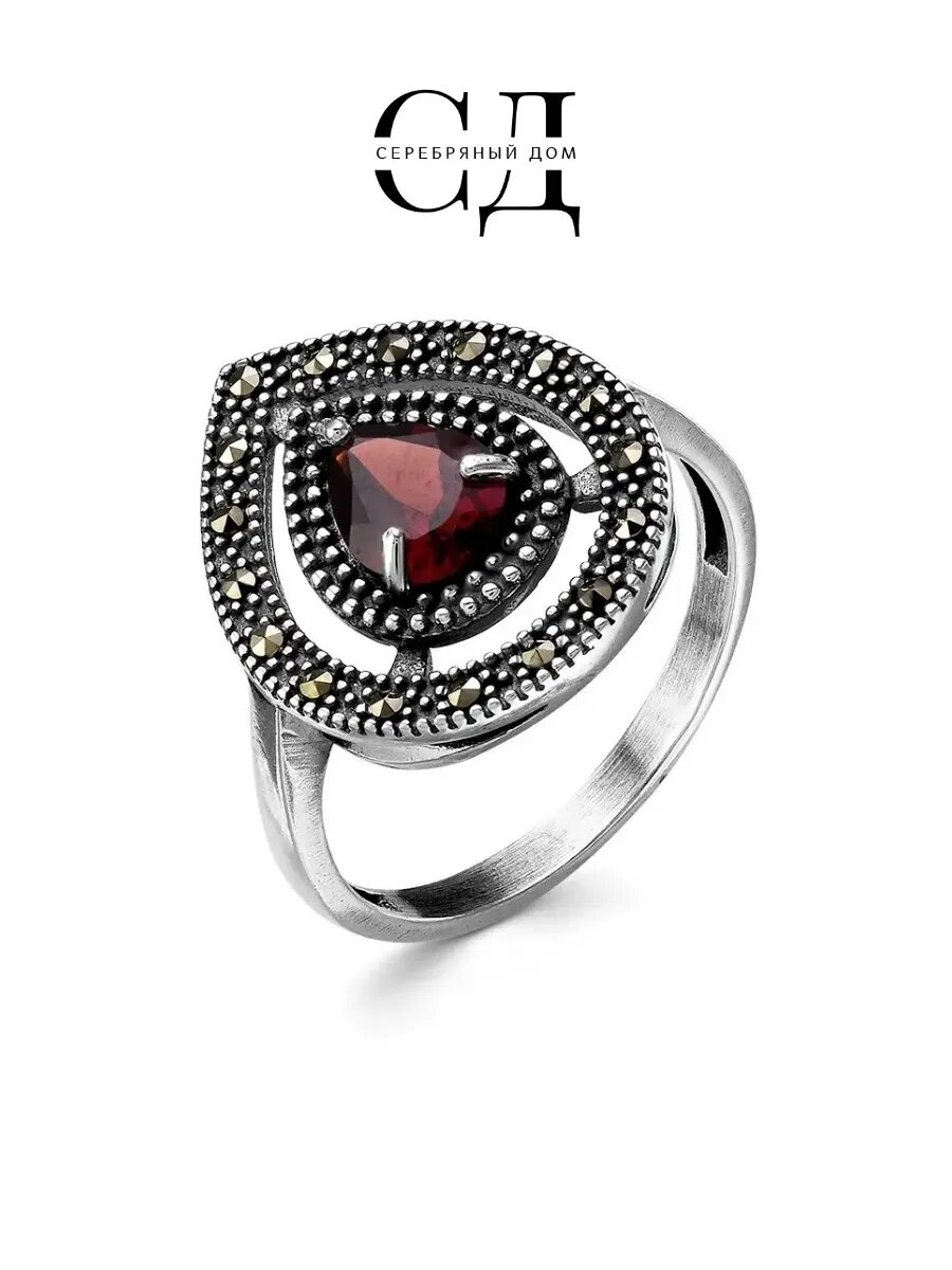 Перстень, серебро, 925 проба, оксидирование, чернение, гранат