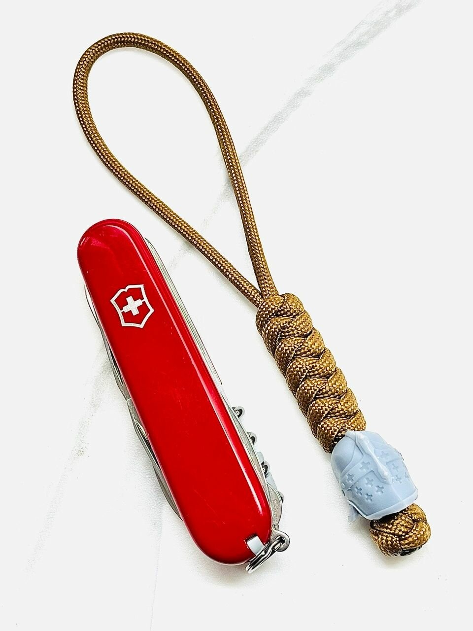 Темляк брелок для ножа Шлем Рыцаря