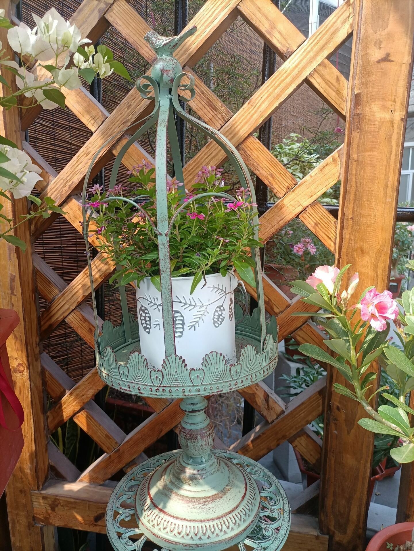 Декоративная клетка для интерьера стильный акцент в вашем доме